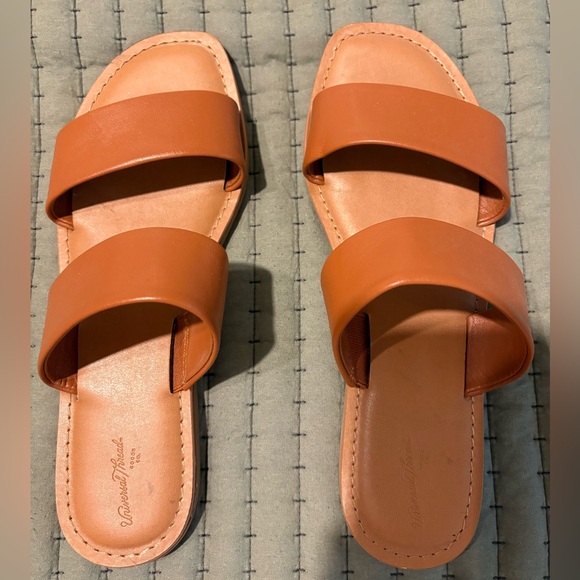 Universal Thread | Shoes | Universal Thread Brown Slide Sandals | Poshmark
